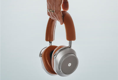 Shop In Ear Earbuds | Luxury Earbuds With Mic | Master & Dynamic ...