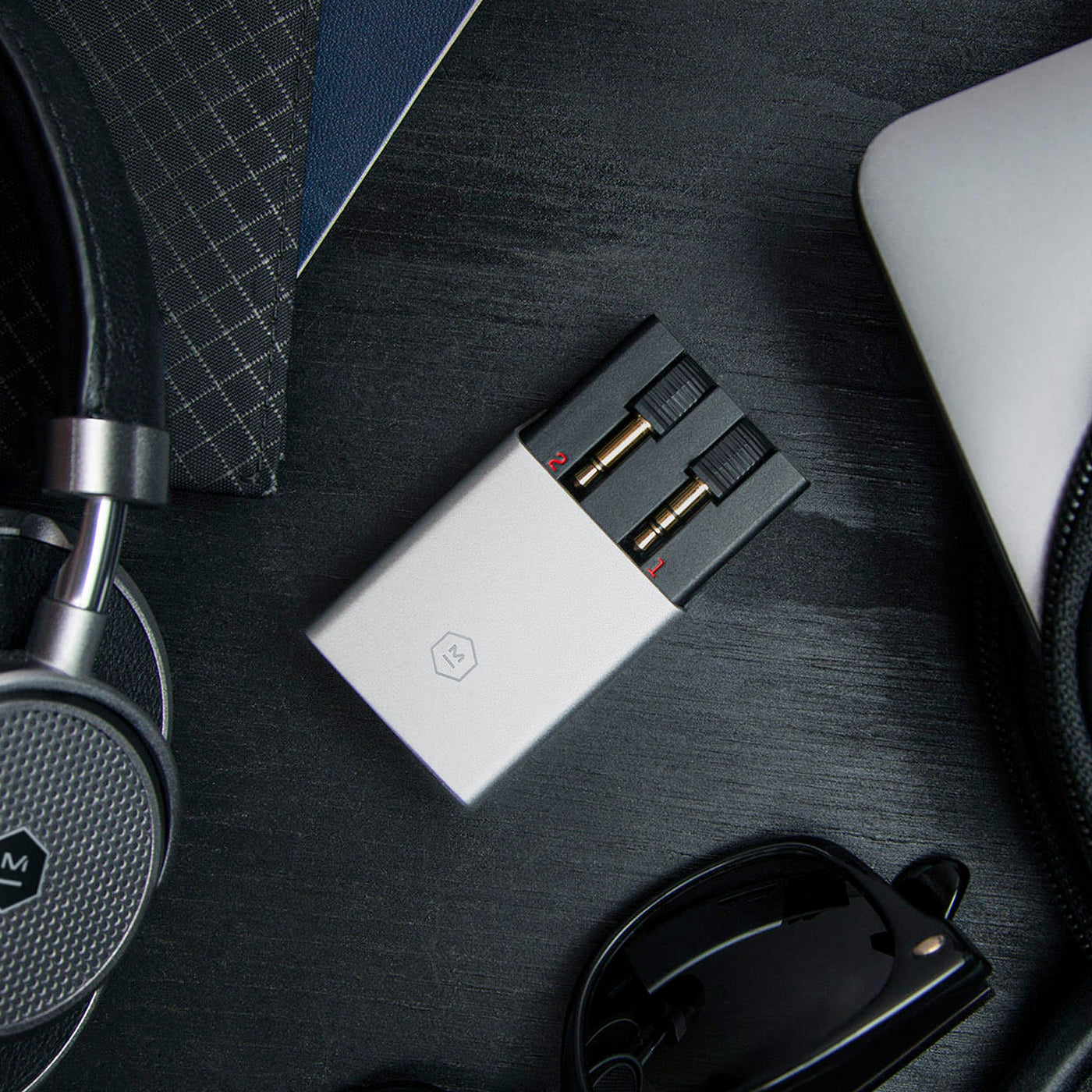 MW01 Wireless | Master & Dynamic