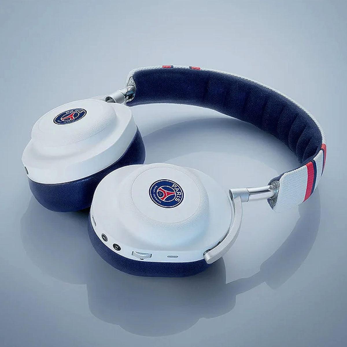 MG20 Paris Saint-Germain | Master & Dynamic