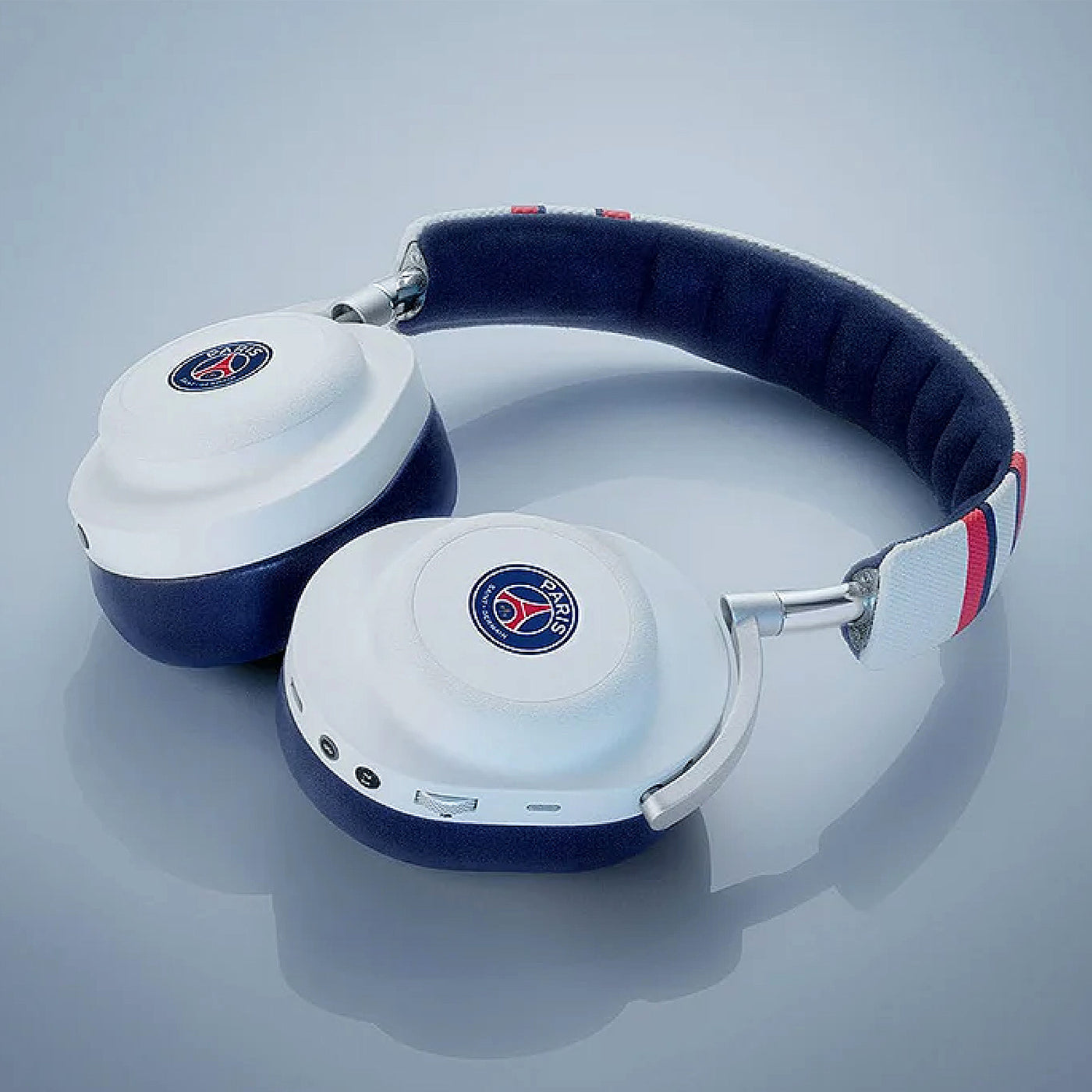 MG20 Paris Saint-Germain | Master & Dynamic